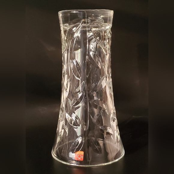 RCR | Accents | 1 34 Laurus Italian Crystal Vase By Rcr | Poshmark